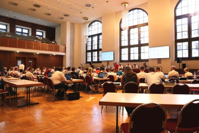 Der Stadtrat tagt: Die Fortsetzung der Juni-Sitzung im Livestream ...