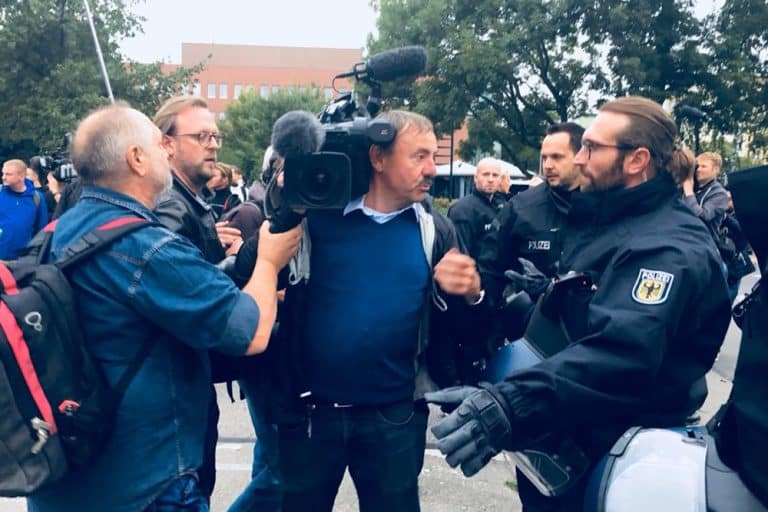 MDR reagiert auf Absagen: Keine Podiumsdiskussion mit Arthur Oesterle ...