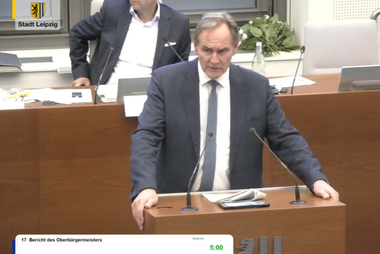 Der Stadtrat tagte: OBM Burkhard Jung schwört die Leipziger auf ein ...