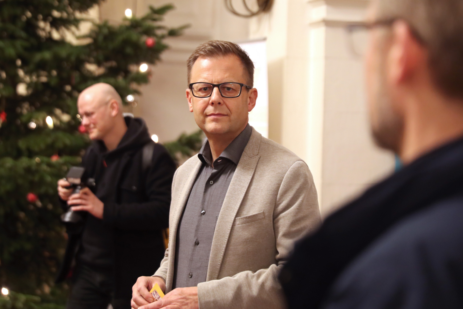 „So verändern wir die Welt“: Finanzbürgermeister Bonew empfängt die ...