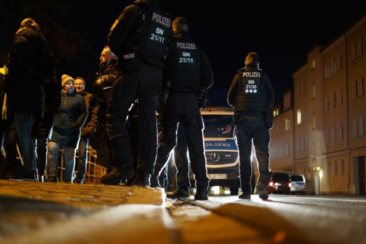 Aggressive Stimmung: Anti-Asyl-Demo in Eilenburg + Videos · Leipziger ...