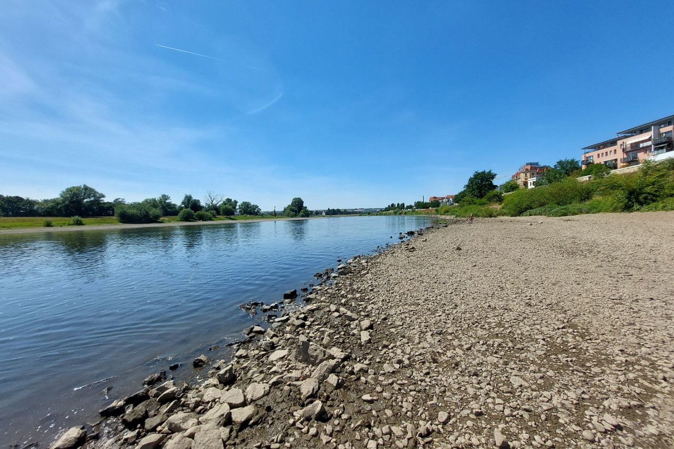 Teure Fehlinvestitionen für die Elbe: Güterschiff-Transporte um rund 80 ...