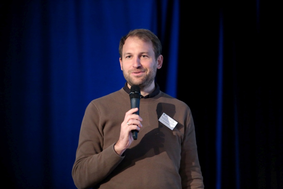 Interview mit Dr. Sven Speerforck: Sucht ist eine Krankheit, die ...