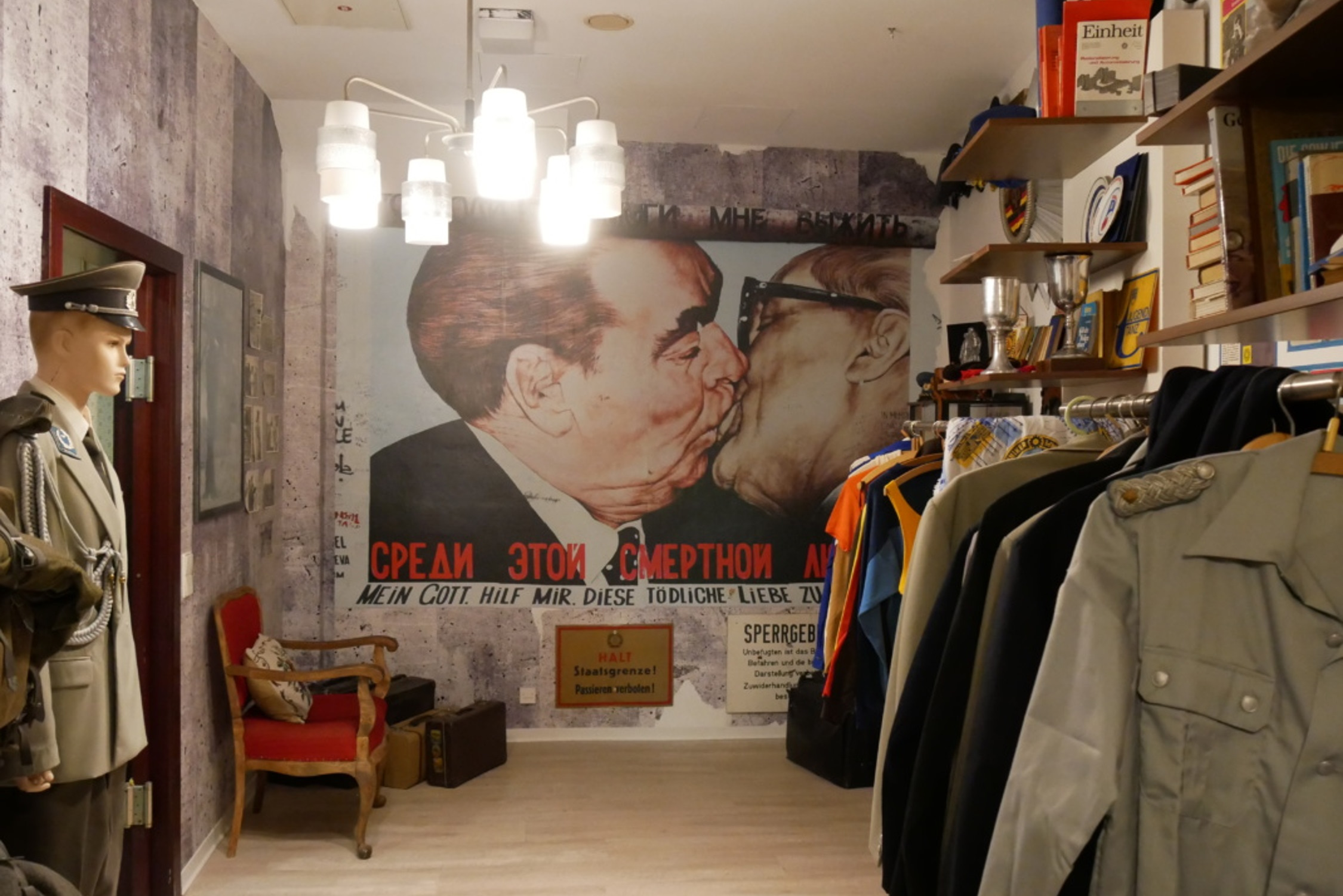 Das N’OSTALGIE-Museum in der Nikolaistraße: „Die Menschen wollen sich ...