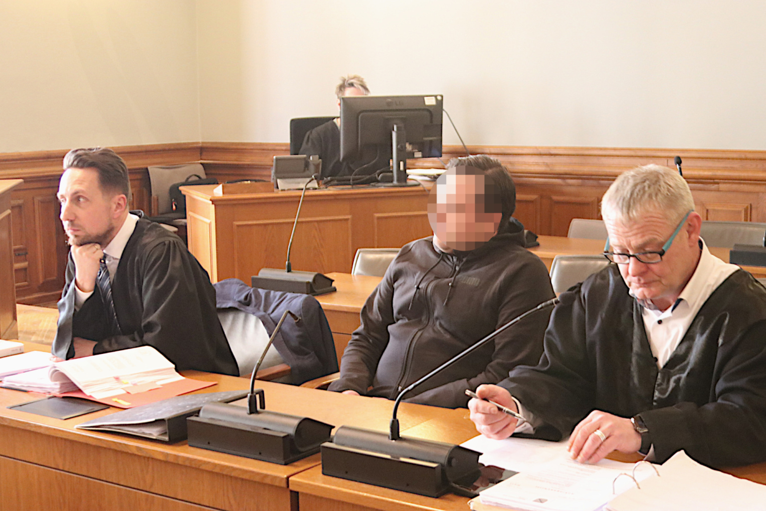 Prozess um brutalen Mord an Jessica S. in Paunsdorf: Angeklagter schildert völlig abweichende ...