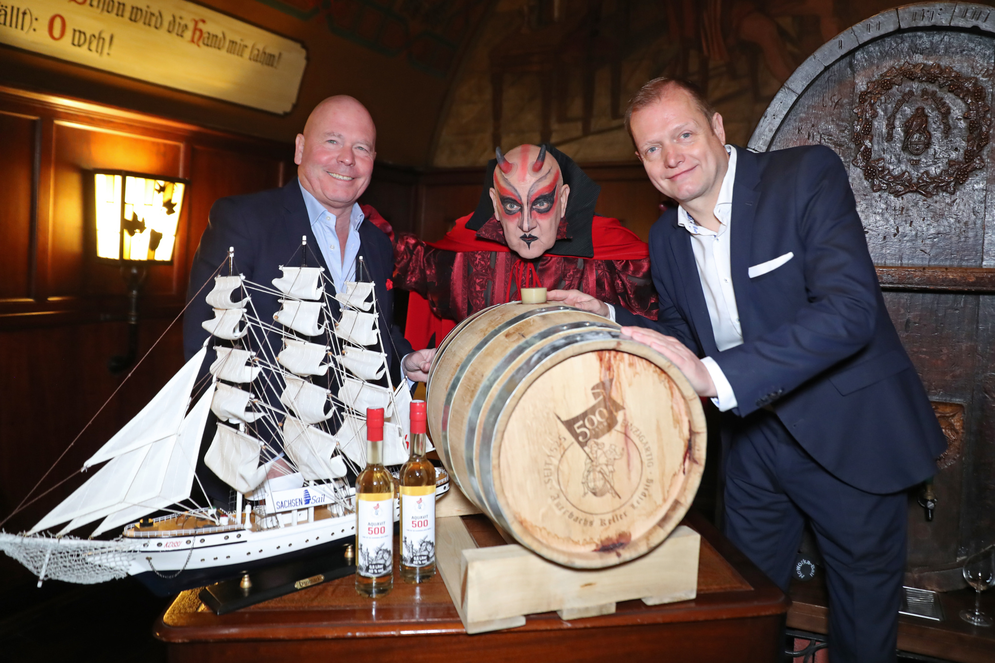 500 Jahre Auerbachs Keller: Die Ankunft des weitgereisten „Aquavit 500 ...