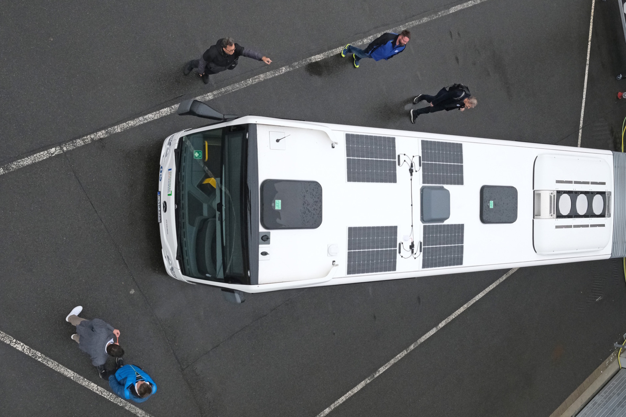 OPES Solar Mobility: Solarfabrik für Fahrzeuge startet Produktion im ...