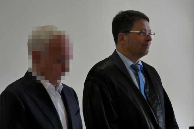 Eklat im Prozess gegen Gero Strauß: Angeklagter soll Attest gefälscht ...